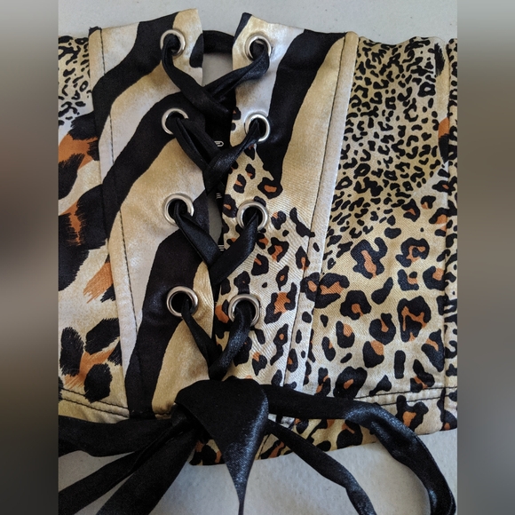 Aggie | Intimates & Sleepwear | Vintage Rare Animal Print Cincher ...